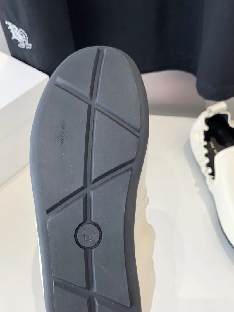 Indistinguishable The Row Shoes