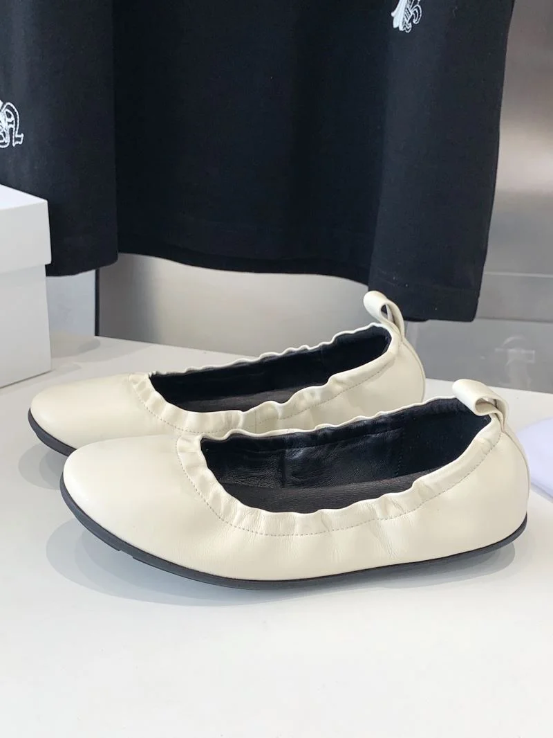 Indistinguishable The Row Shoes