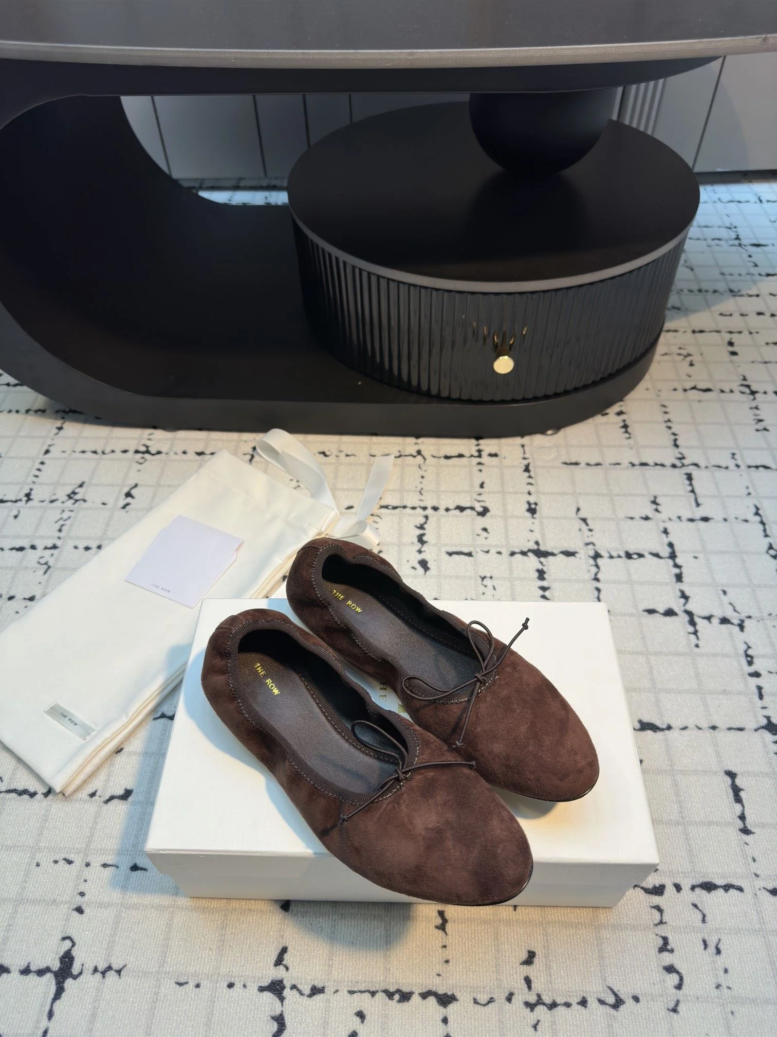 Indistinguishable The Row Shoes
