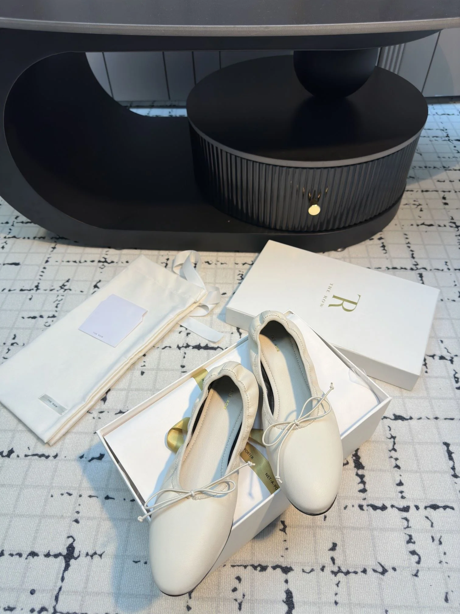 Accurate model The Row Shoes