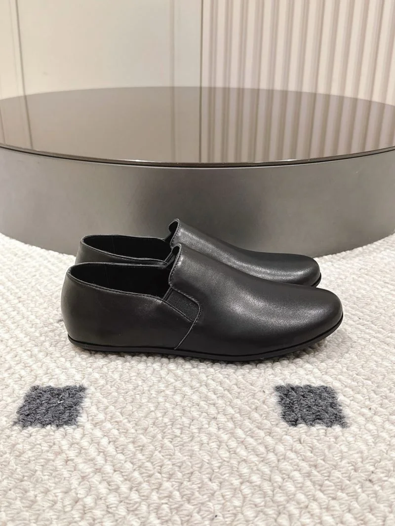 Accurate model The Row Shoes