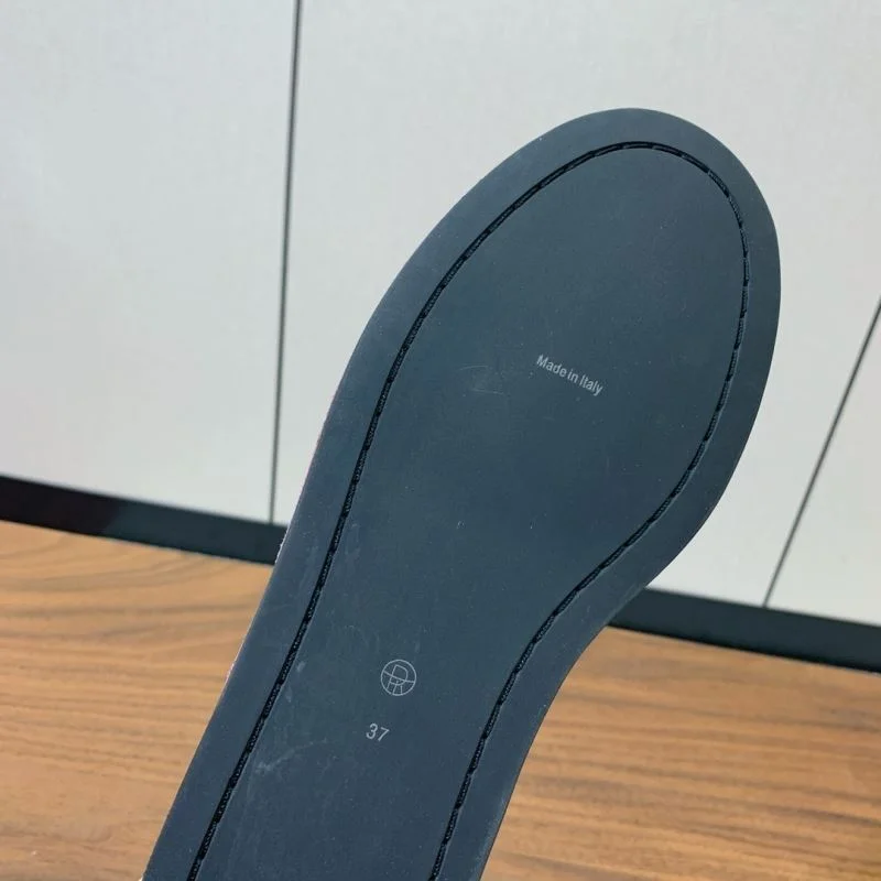 High accuracy The Row Shoes