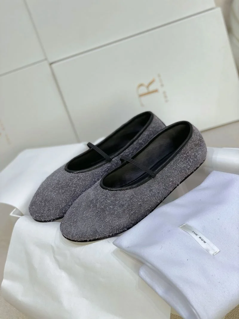 Indistinguishable The Row Shoes