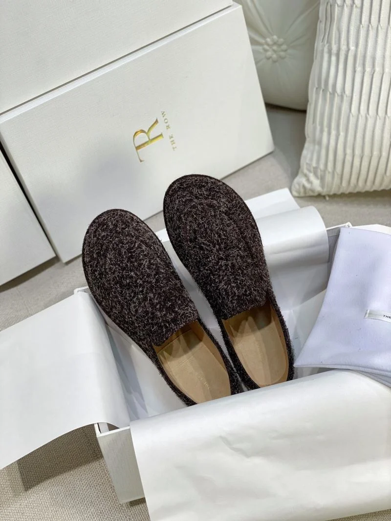 Top mirror The Row Shoes