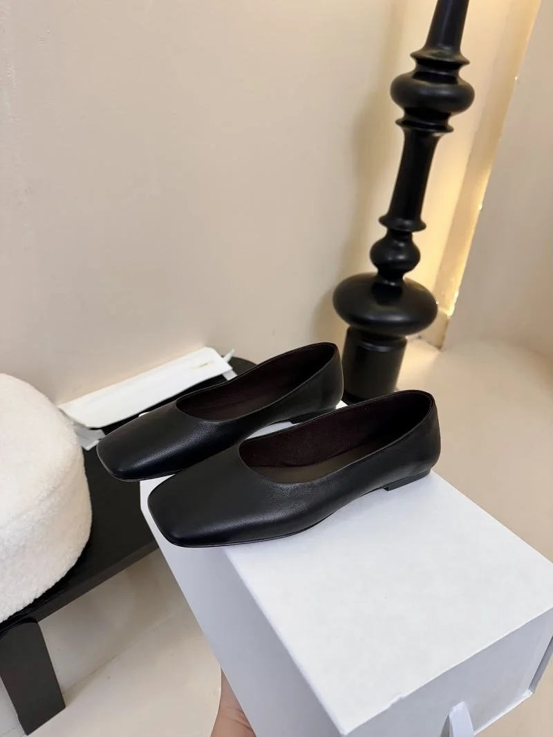 Indistinguishable The Row Shoes