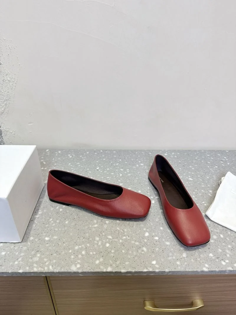 Indistinguishable The Row Shoes
