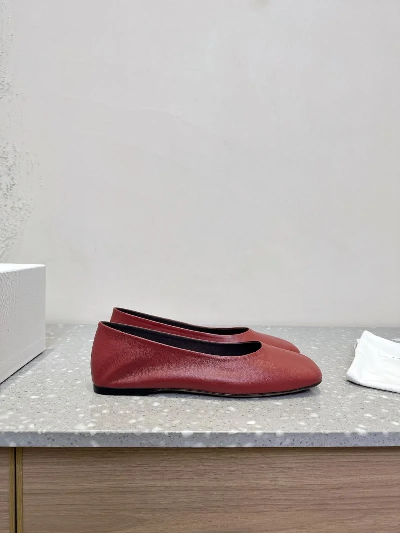 Indistinguishable The Row Shoes
