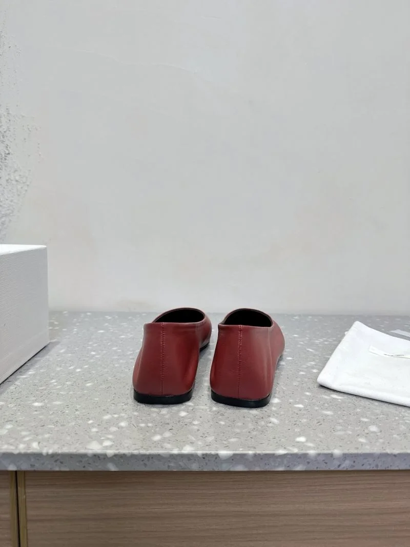 Indistinguishable The Row Shoes