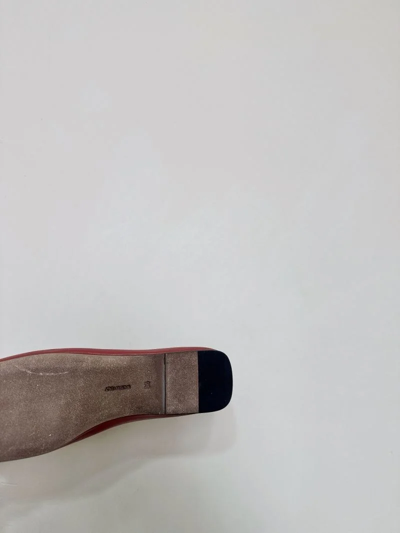 Indistinguishable The Row Shoes