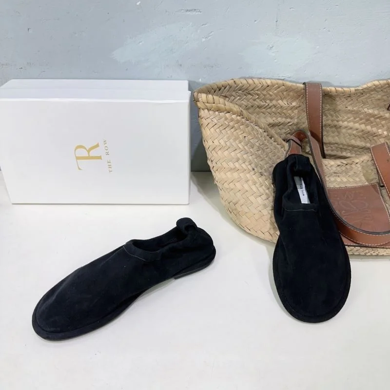 Exact replica The Row Shoes
