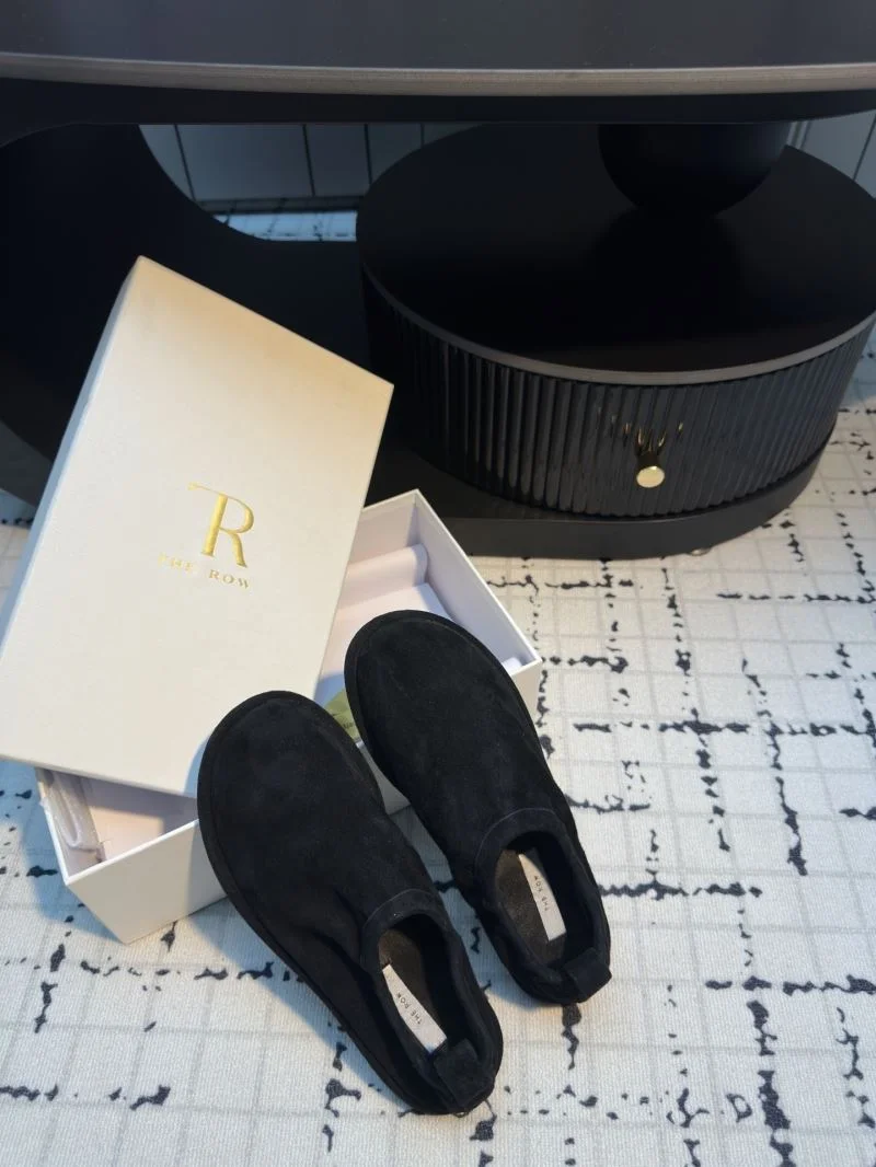 High accuracy The Row Shoes