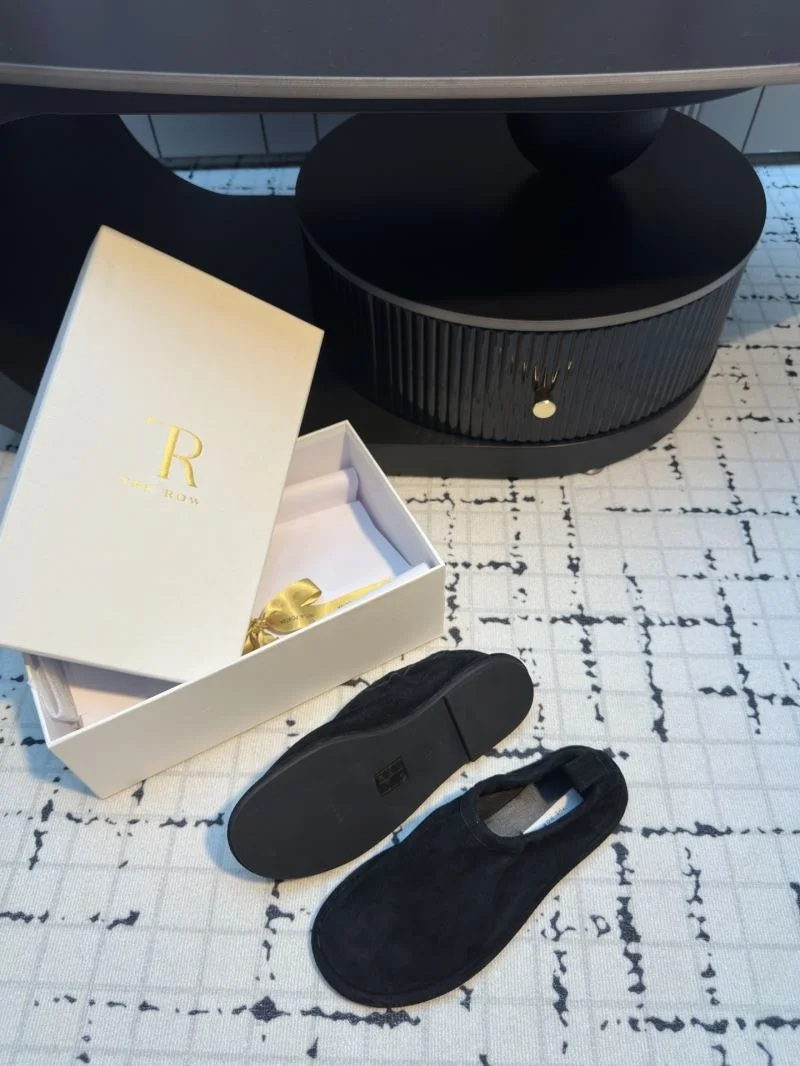 High accuracy The Row Shoes