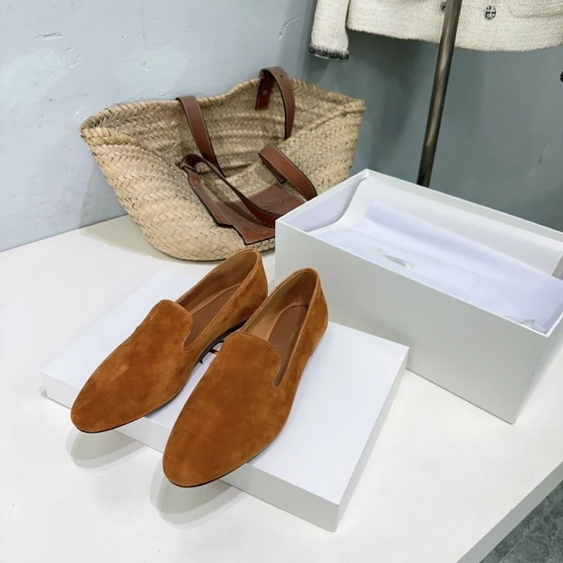 Indistinguishable The Row Shoes