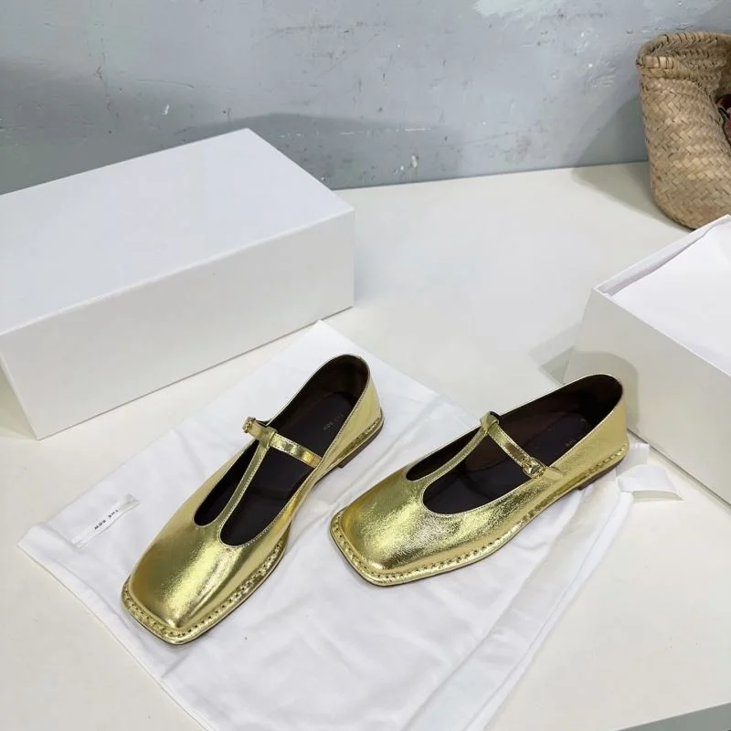 Accurate model The Row Shoes