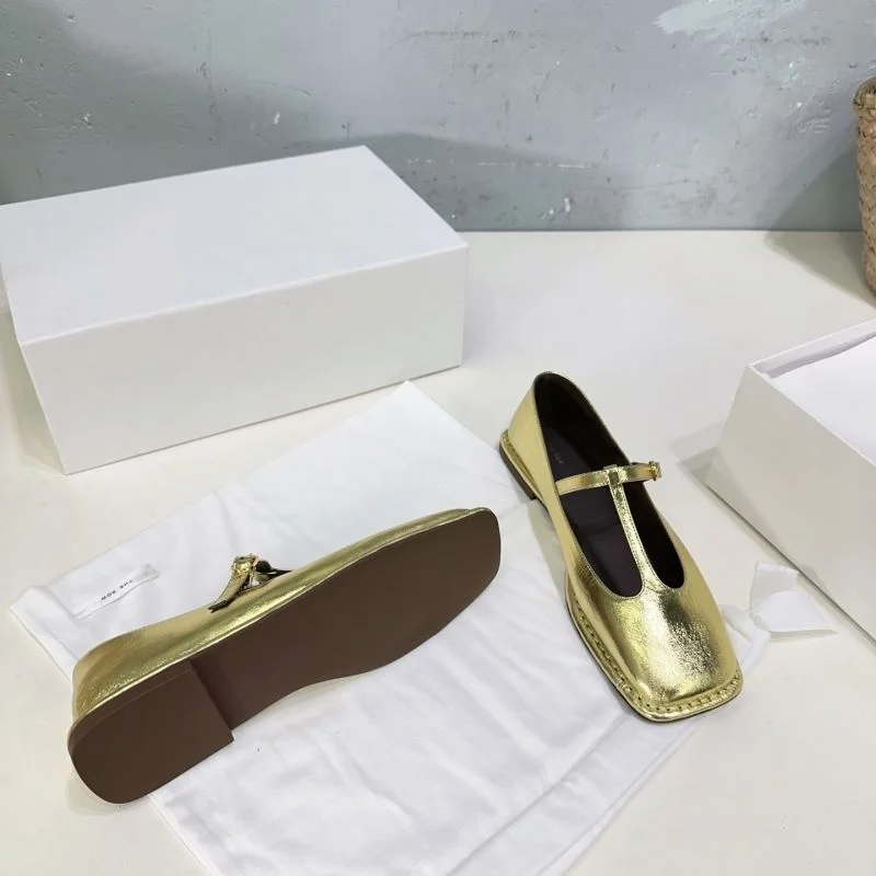Accurate model The Row Shoes