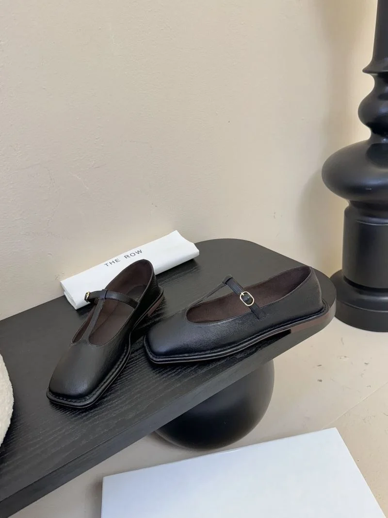 Indistinguishable The Row Shoes