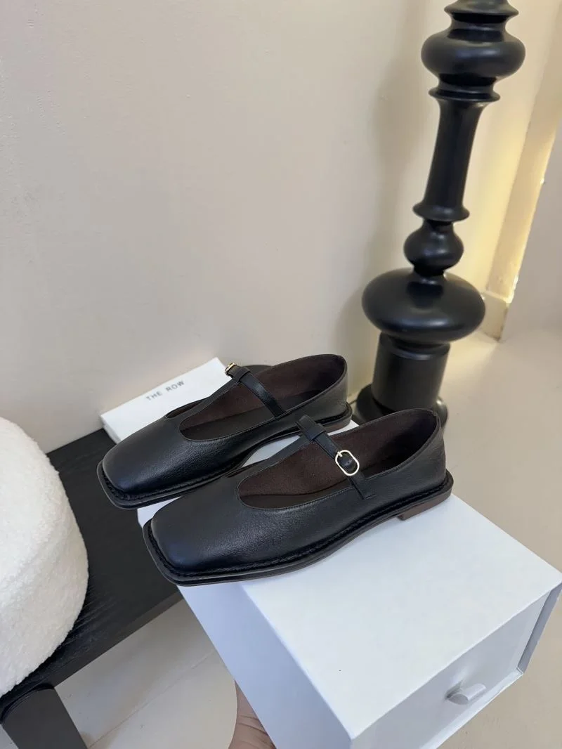 Indistinguishable The Row Shoes