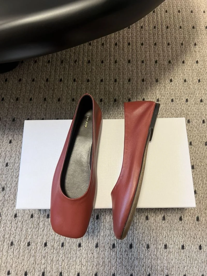 Top mirror The Row Shoes