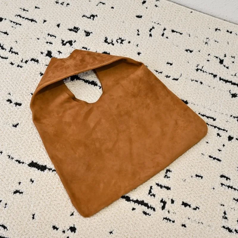 Affordable The Row Shopping Bags