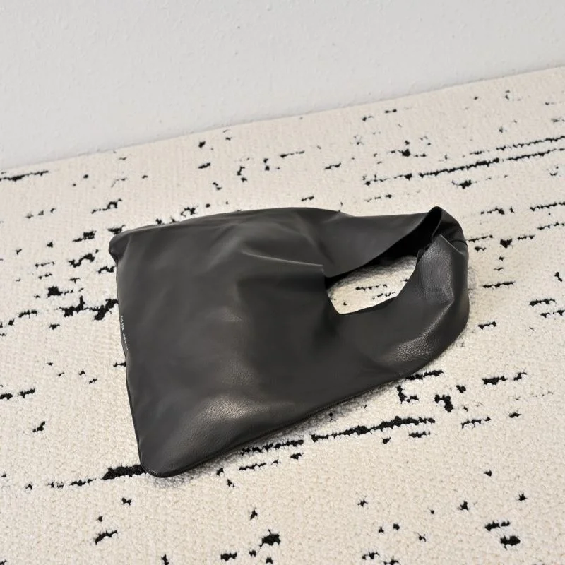 Affordable The Row Shopping Bags
