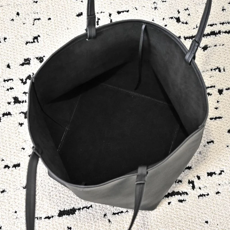 Cut-rate The Row Shopping Bags