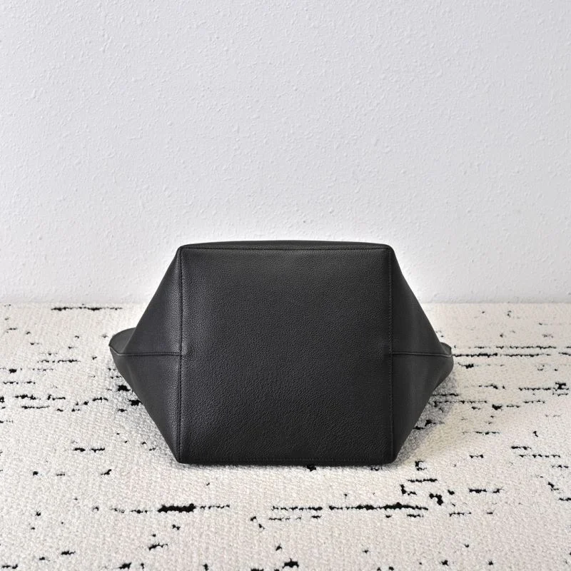 Cut-rate The Row Shopping Bags