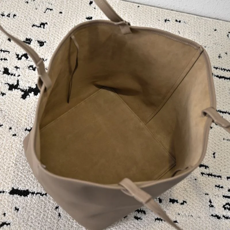 High fidelity The Row Shopping Bags