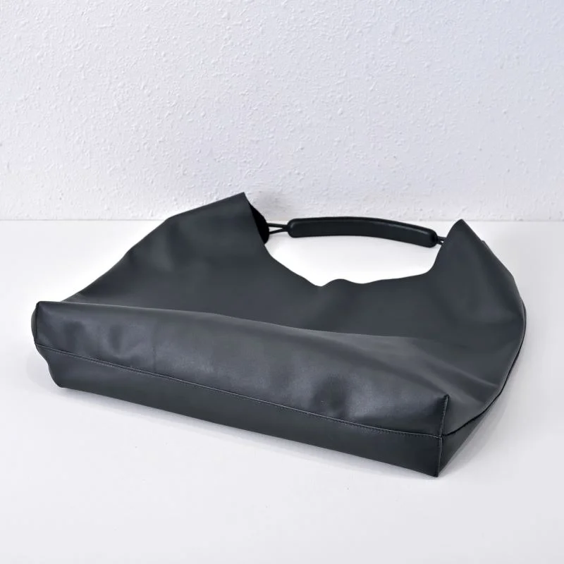 Affordable The Row Shopping Bags