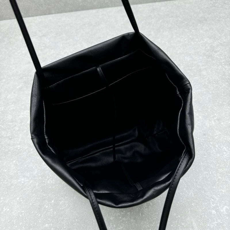 Accurate model The Row Shopping Bags