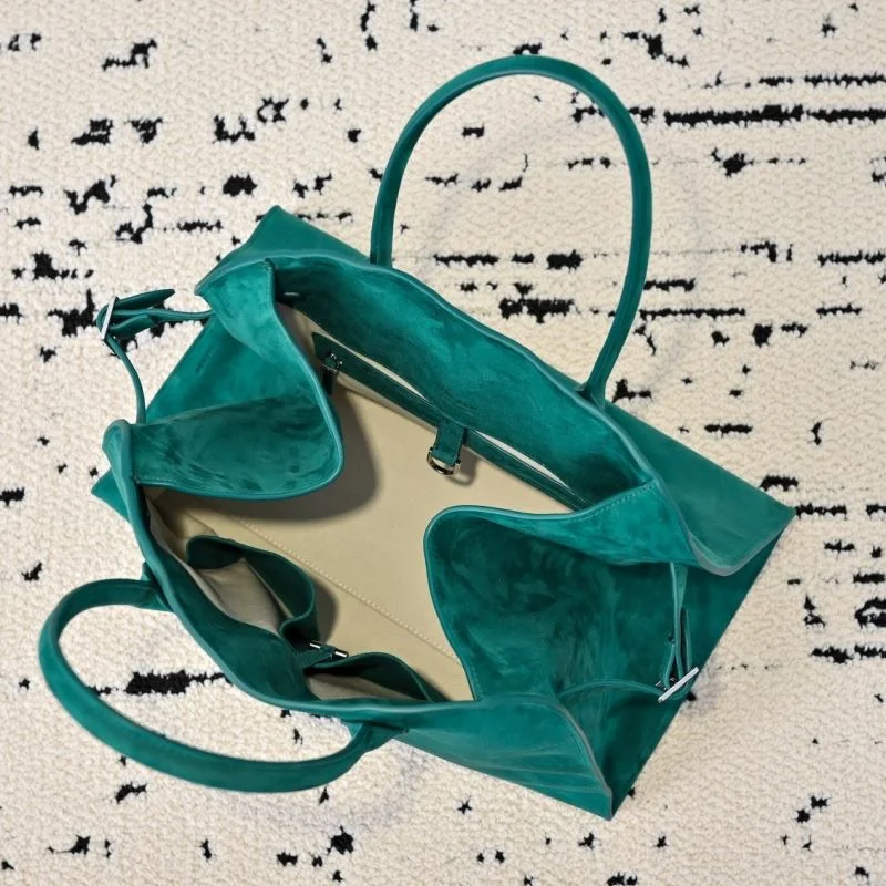 Top mirror The Row Top Handle Bags