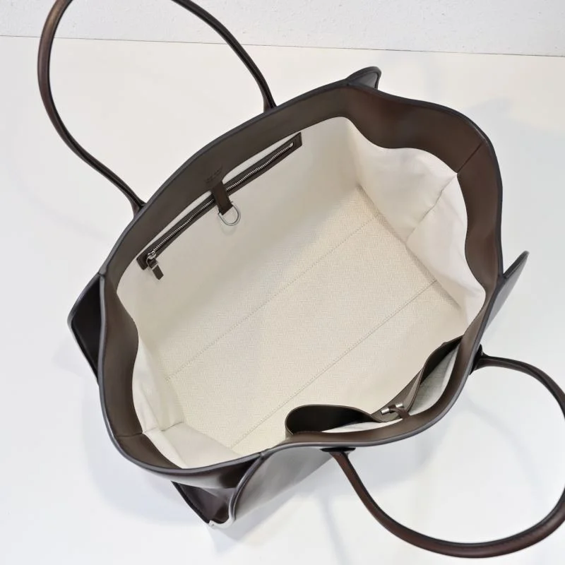 Top mirror The Row Top Handle Bags