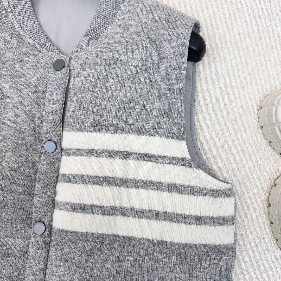 Top mirror Thom Browne Down Jackets