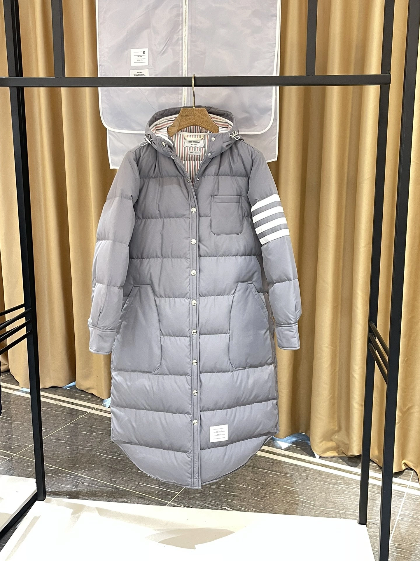 Cut-rate Thom Browne Down Jackets