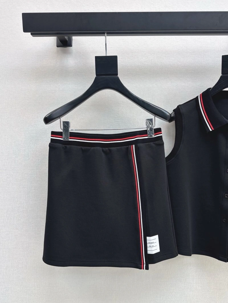 Discounted Thom Browne Dress Suits
