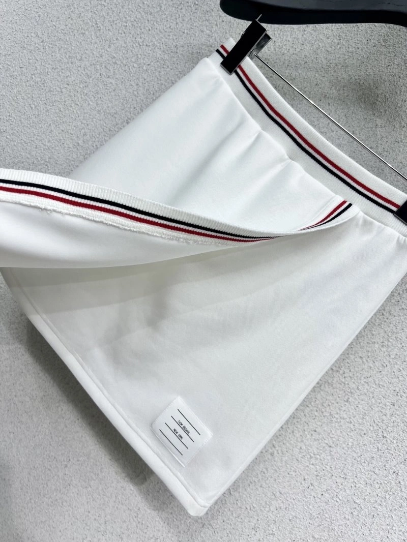 Exact replica Thom Browne Dress Suits