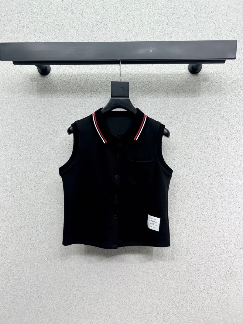 Accurate model Thom Browne Dress Suits