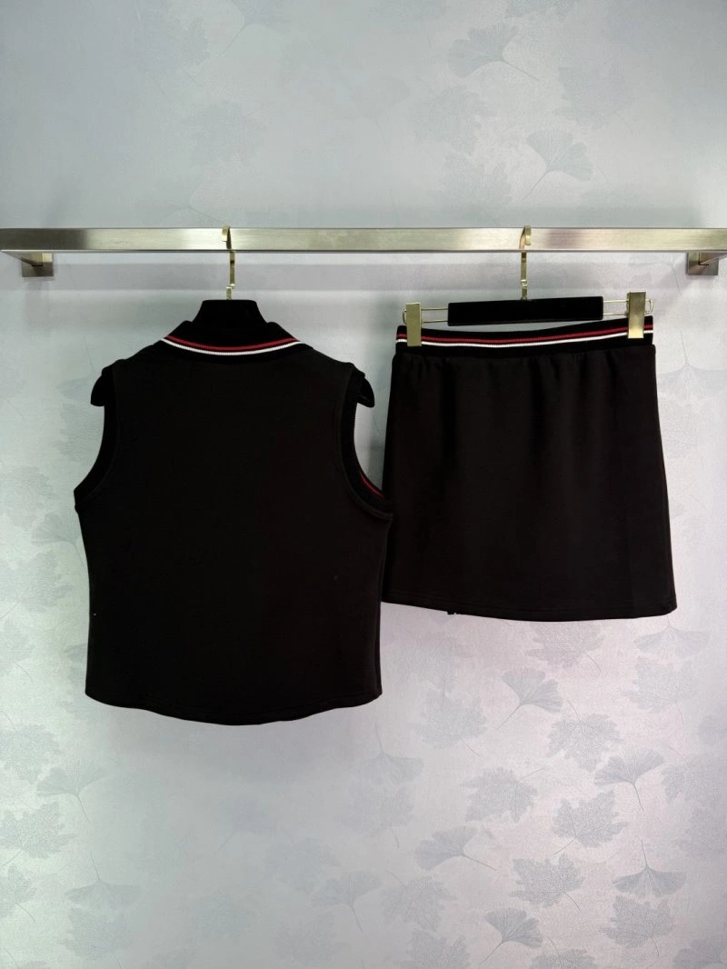 Discounted Thom Browne Dress Suits