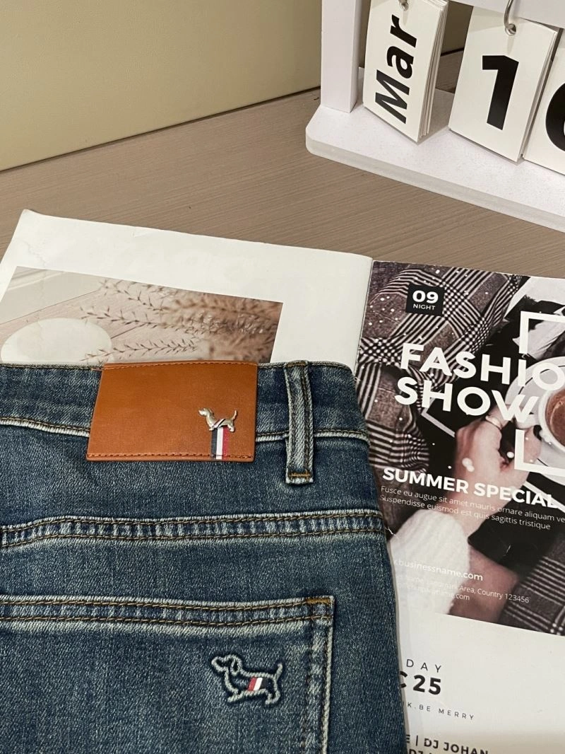 Accurate model Thom Browne Jeans