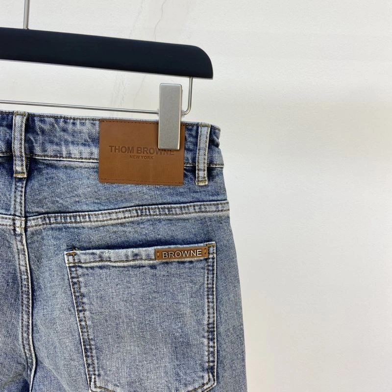Low-cost Thom Browne Jeans