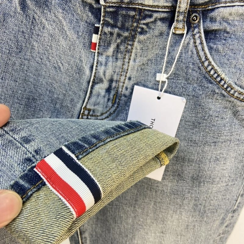 Low-cost Thom Browne Jeans