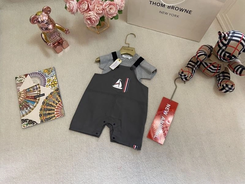 Accurate model Thom Browne Kids