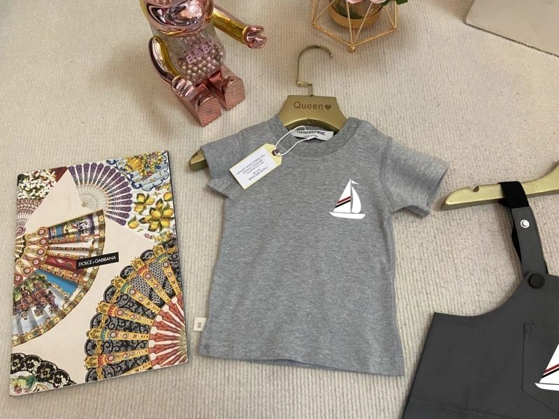 Accurate model Thom Browne Kids