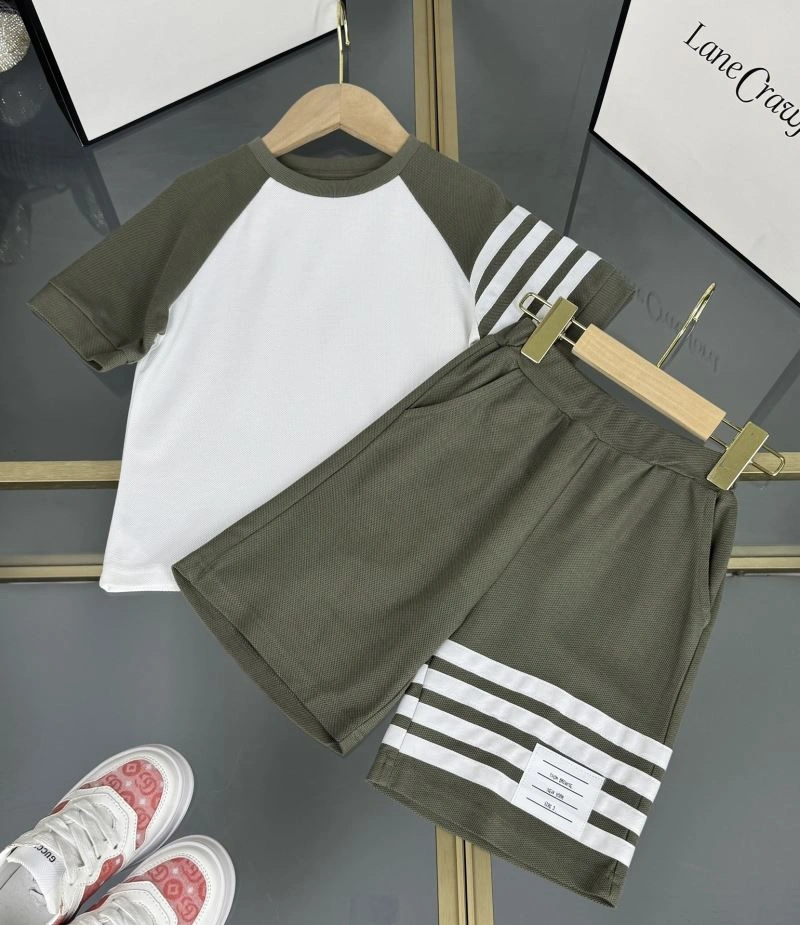 Accurate model Thom Browne Kids