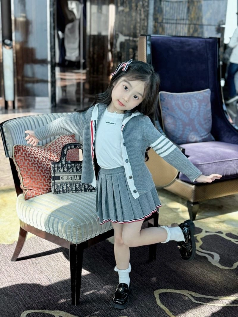 Bargain Thom Browne Kids