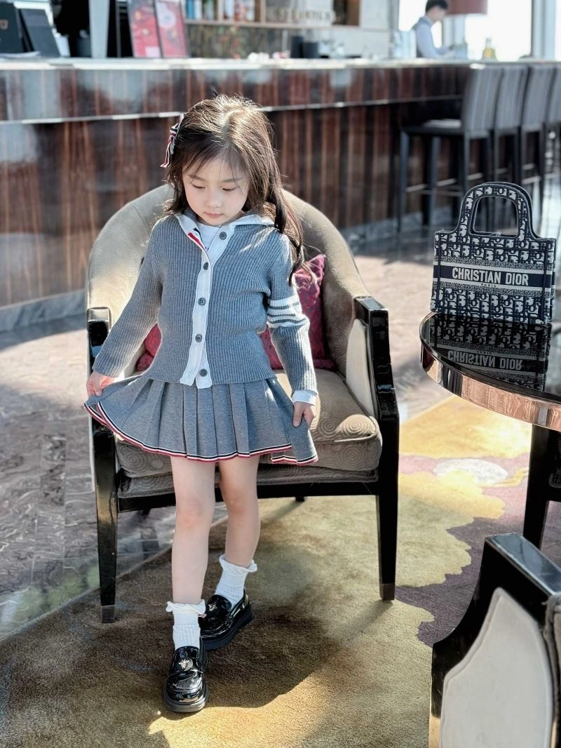 Bargain Thom Browne Kids