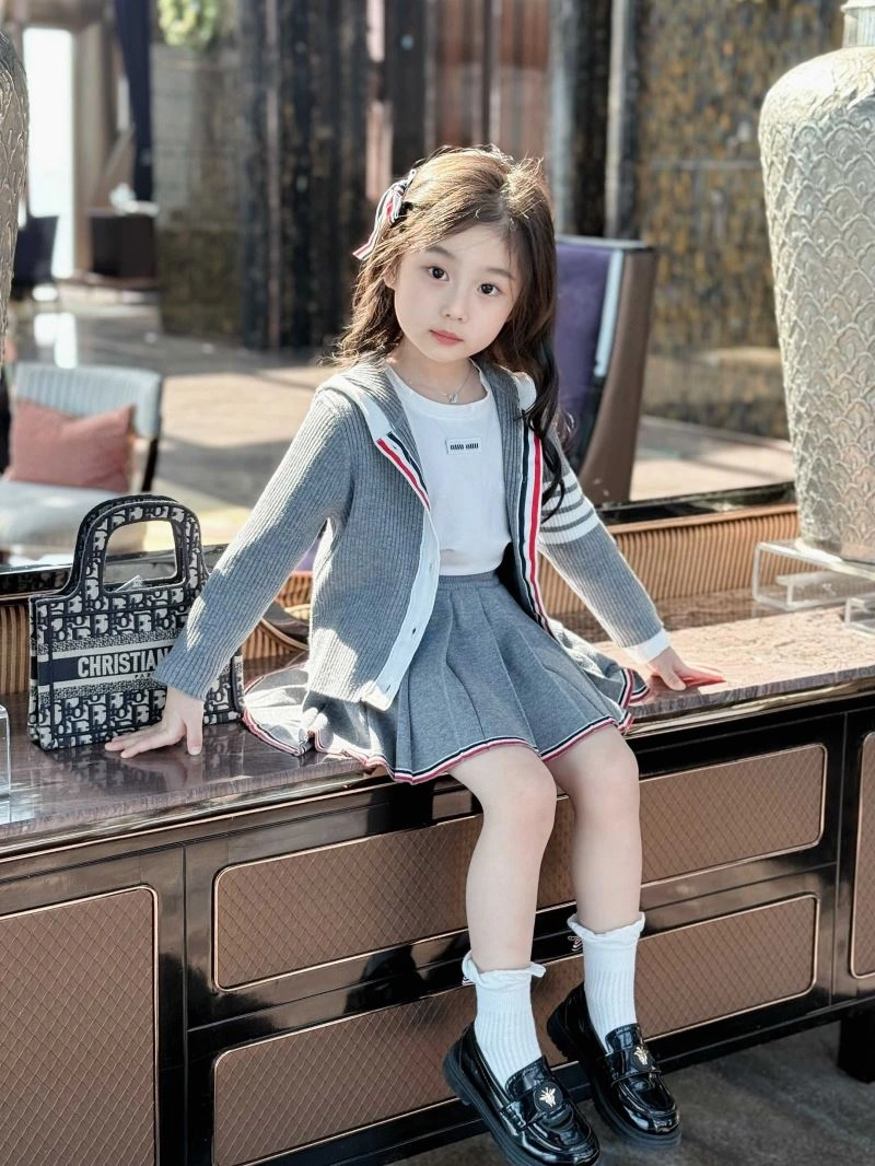Bargain Thom Browne Kids