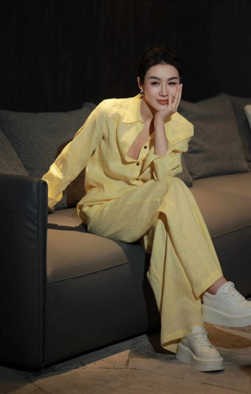 Discounted Thom Browne Long Suits
