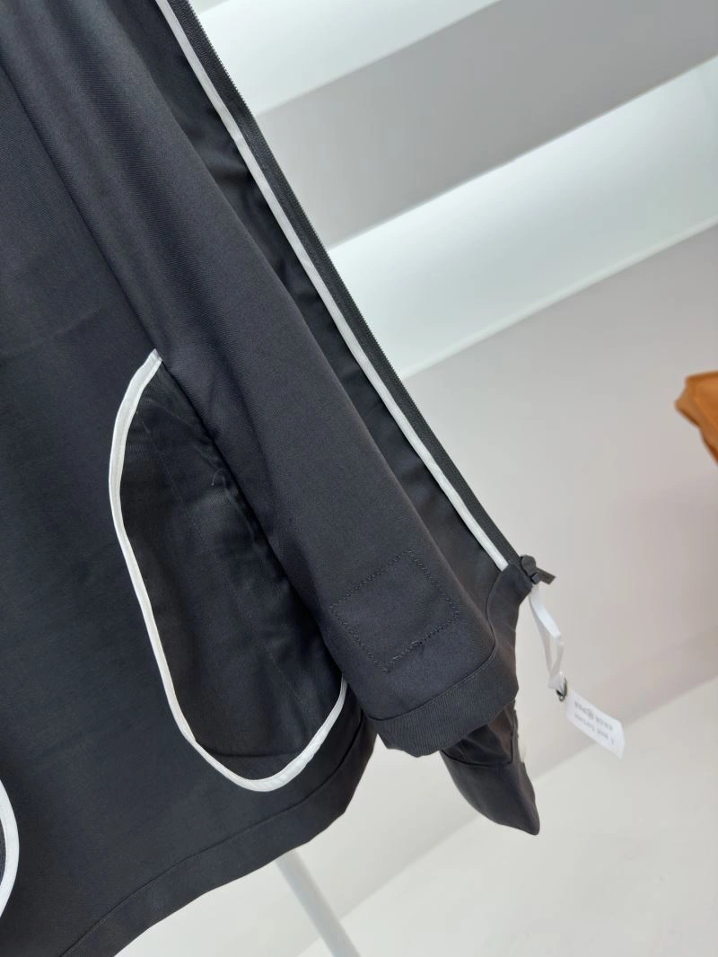 Cut-rate Thom Browne Outwear