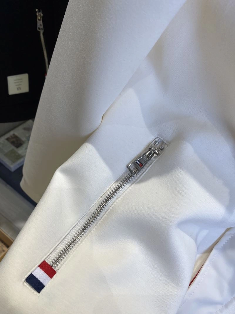 Top mirror Thom Browne Outwear