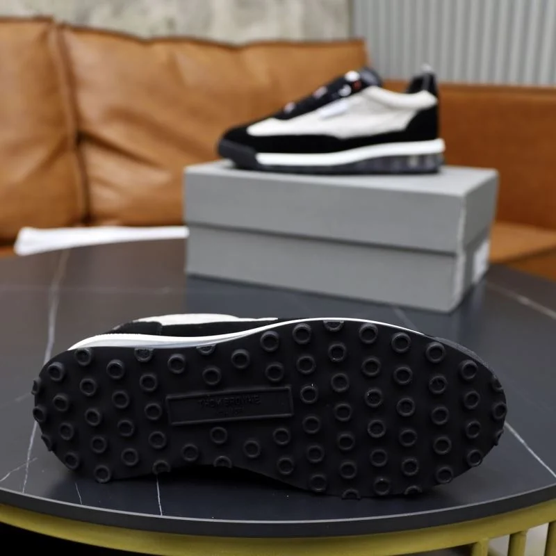 Accurate model Thom Browne Shoes